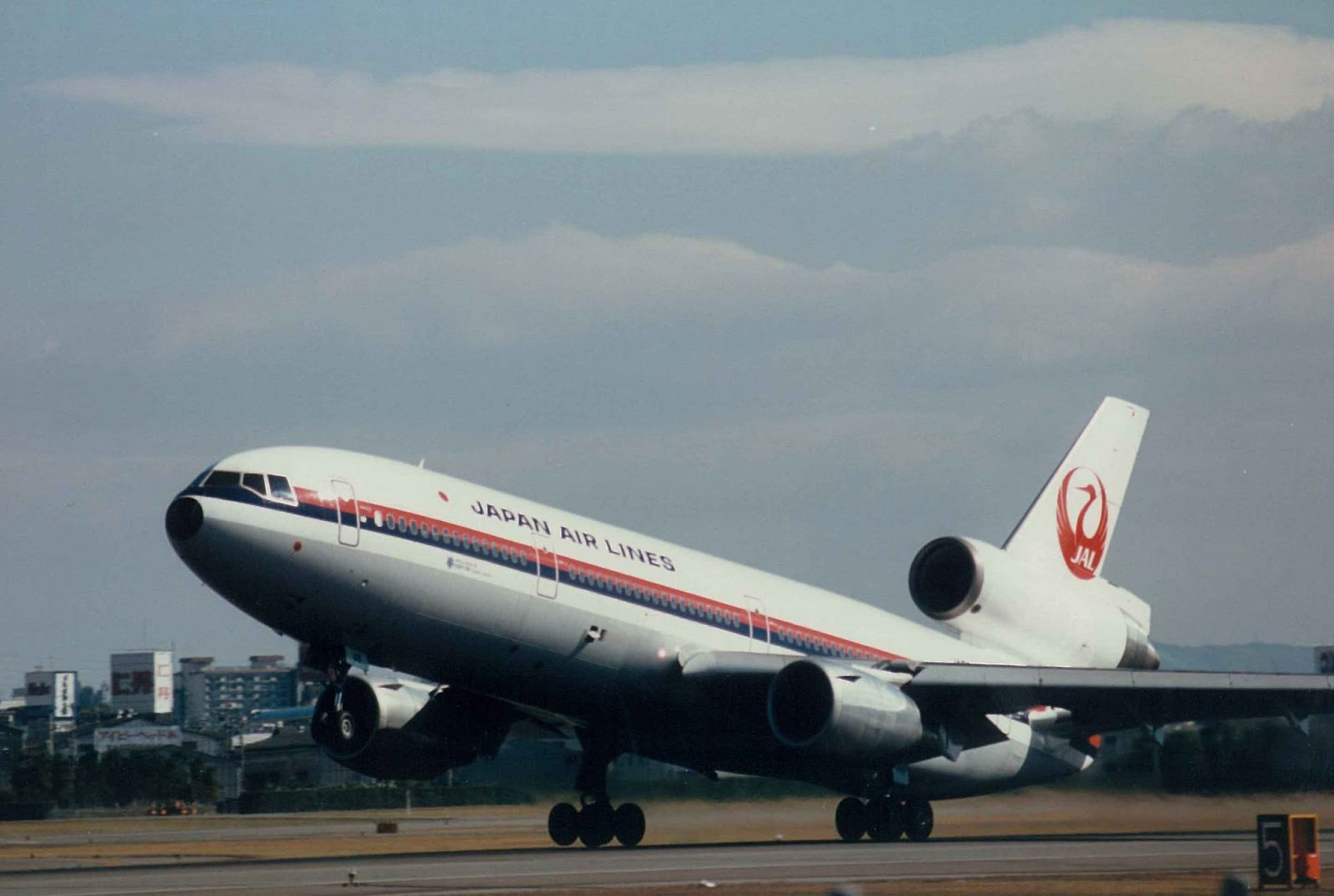MCDONNELL DOUGLAS DC-10