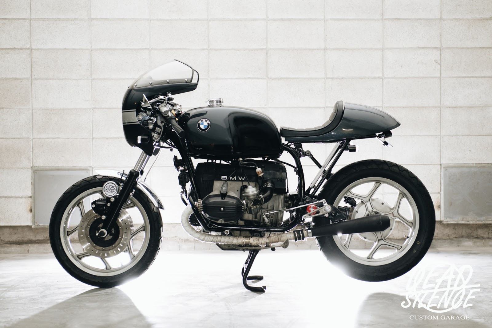 STEEL, OIL, DUST & COFFEE: BMW R100 "TRAD RACER" by Dead Silence Custom ...