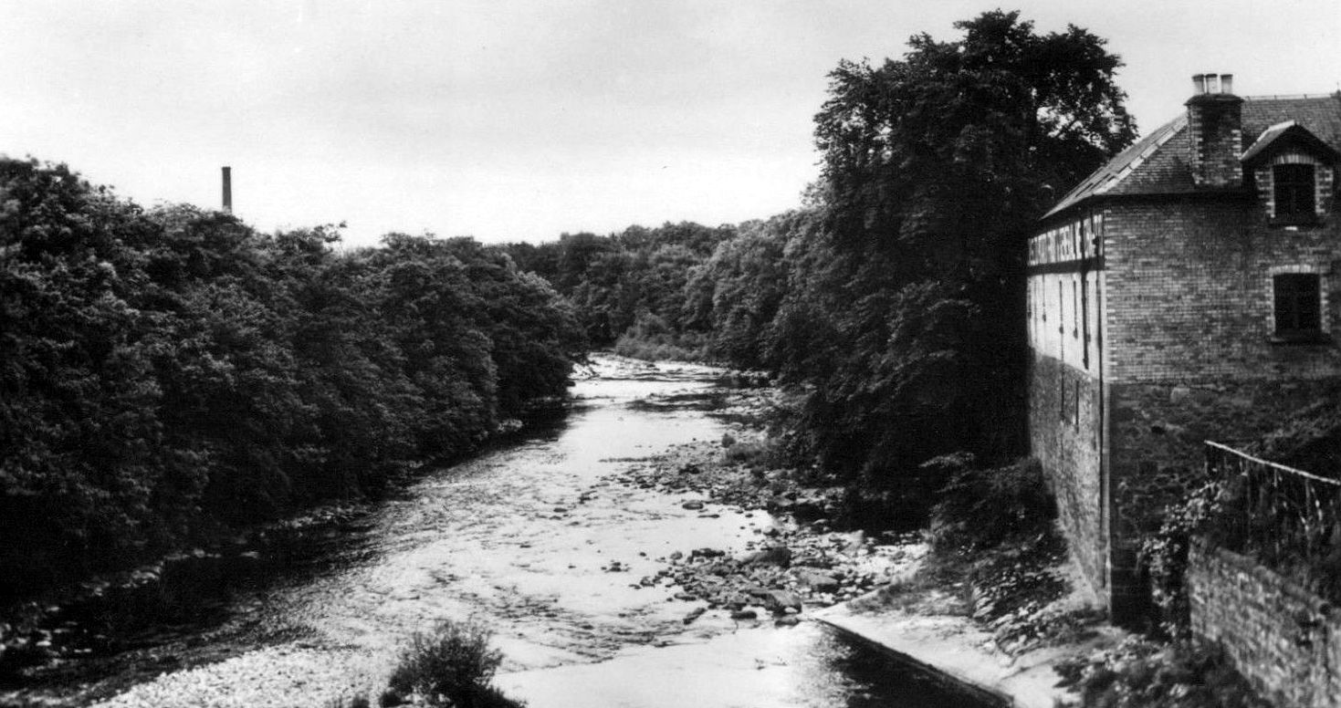 Tour Scotland: Old Photograph River Ericht Blairgowrie Perthshire Scotland
