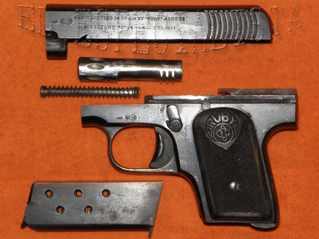 EL ESPECIALISTA: Pistola RUBY calibre 6.35 mm Browning.