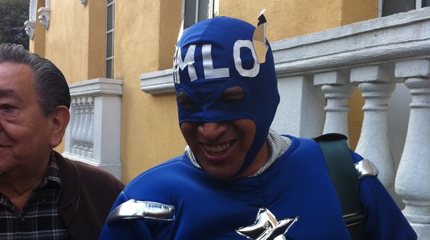 KIKKA: EL CAPITÁN AMLO: SUPER AMLO: con consejos y estrategia para el ...