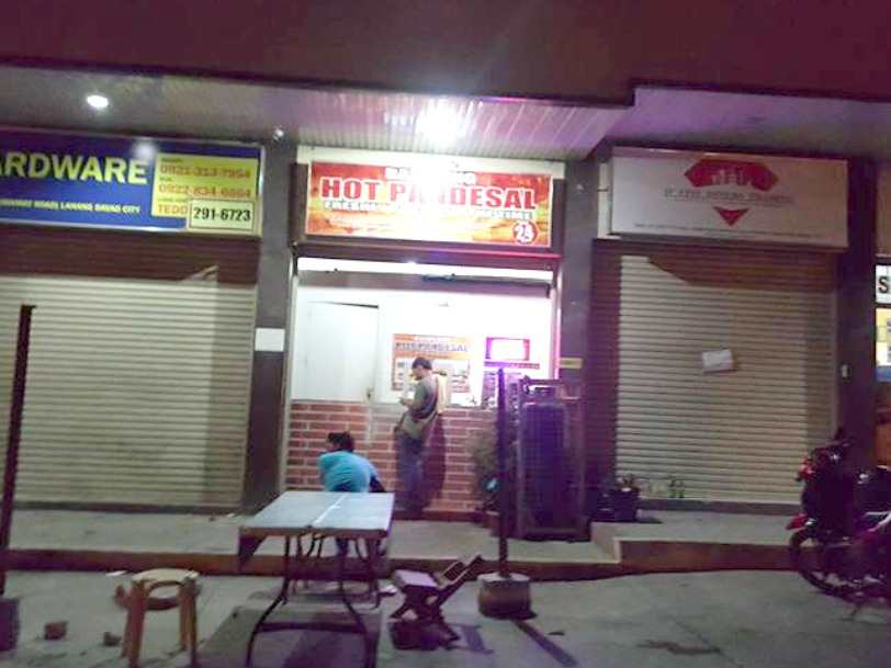 Balolong Hot Crunchy Pandesal #FilipinoBread #Bread #Food # ...