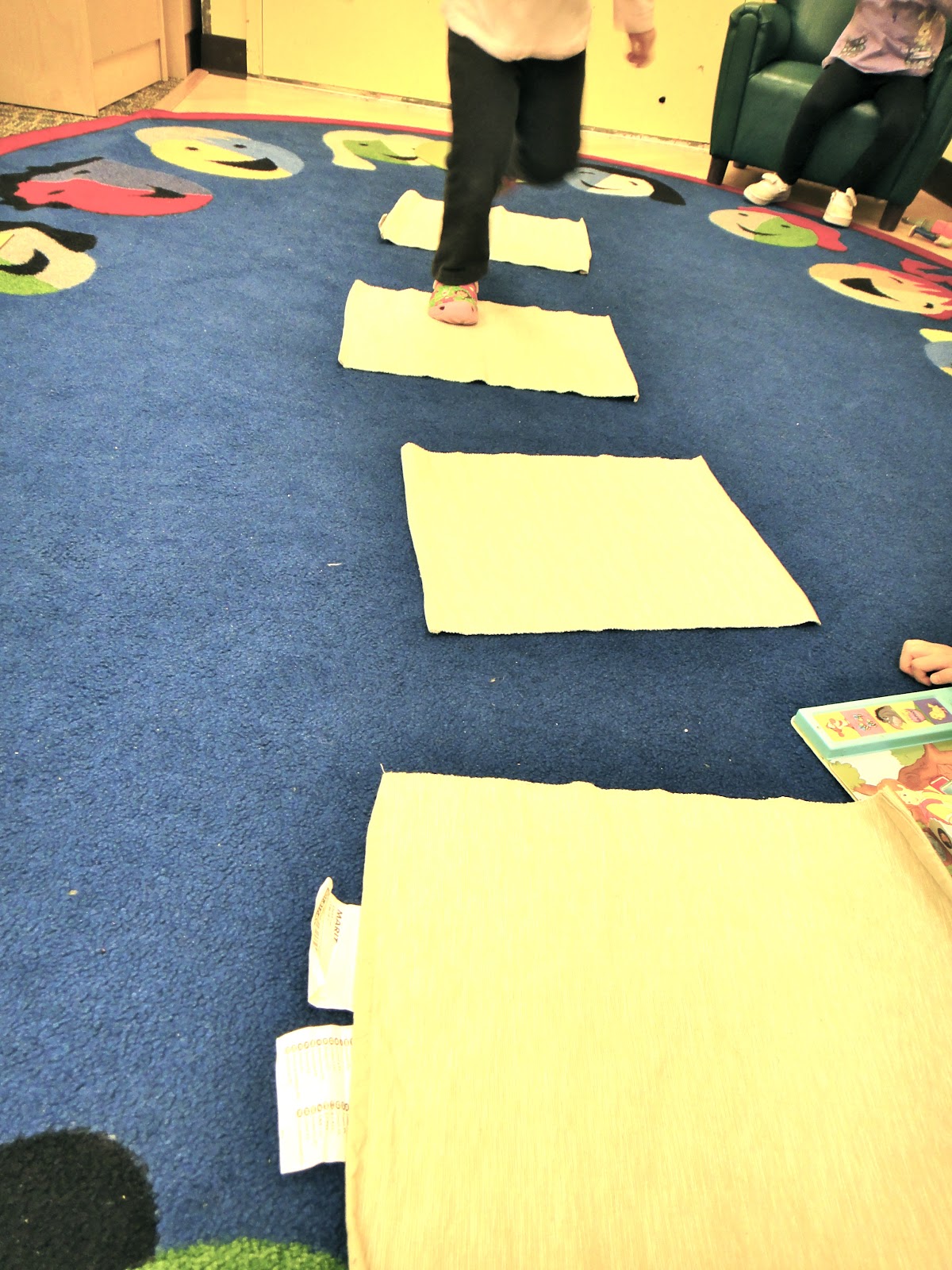 The Cozy Condo: Toddler Hopscotch