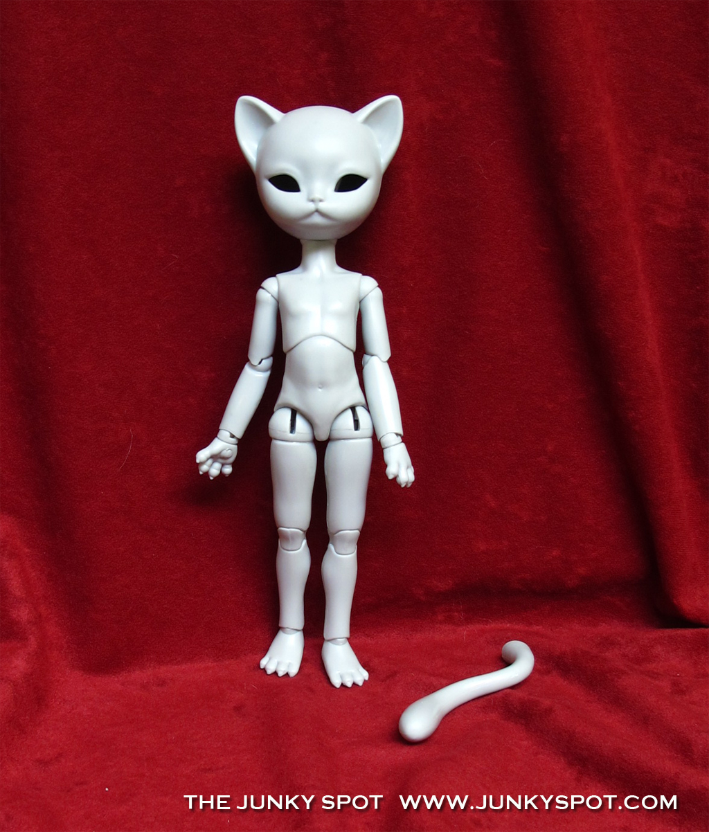 Herbie's World of Kitsch & Toys: HUJOO " FREYR" JunkySpot Designed ...