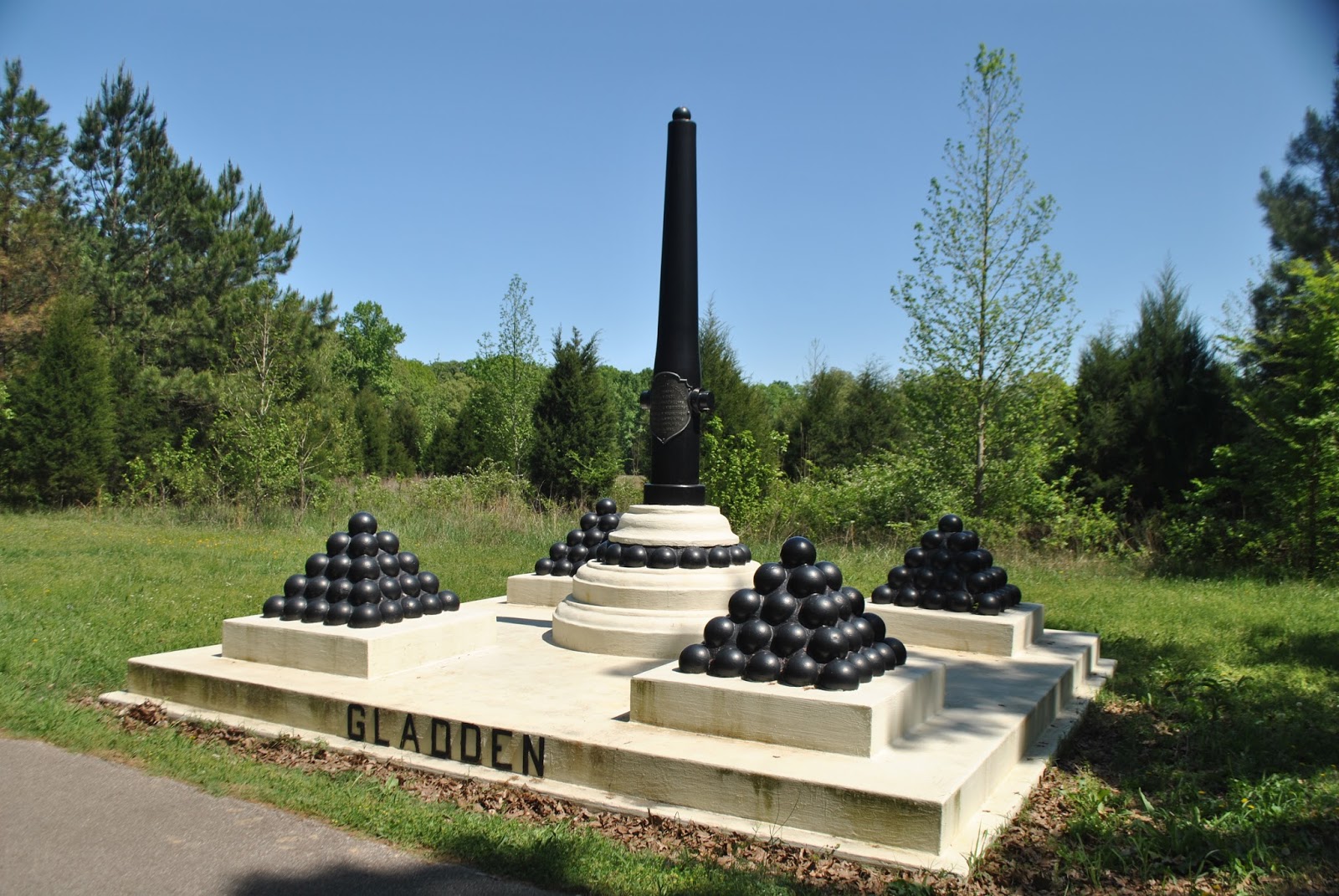 A Thoroughfare for Freedom : The Shiloh Battlefield