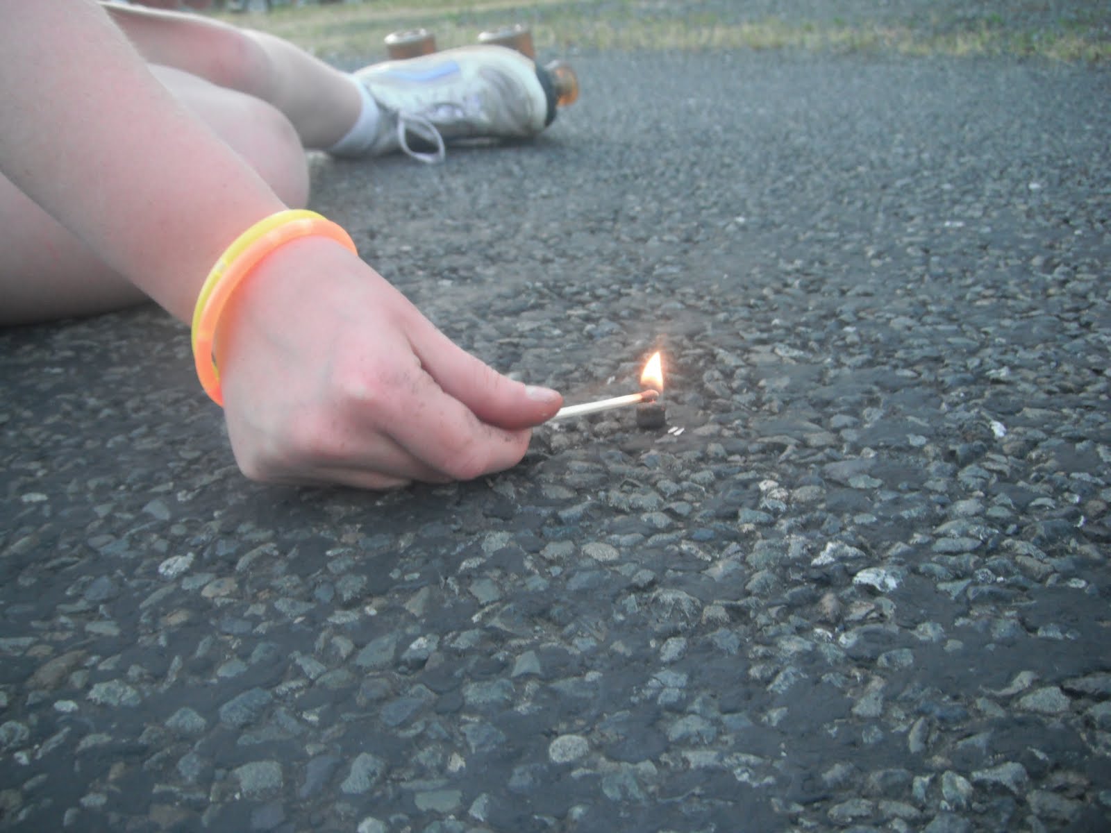 melbourne road: fun with snakes and smoke bombs