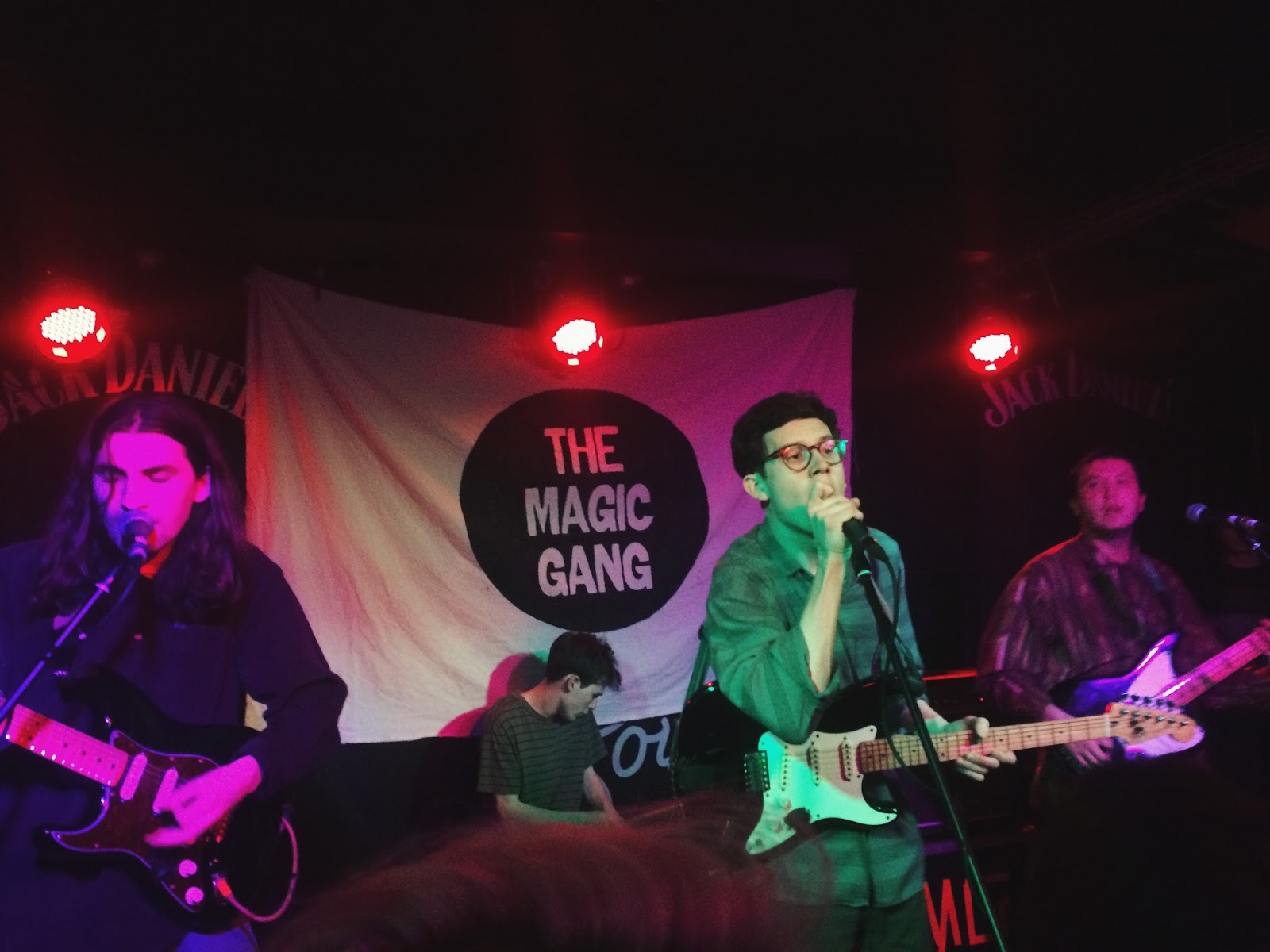 LITTLE INDIE : Live Review :: The Magic Gang + VITAMIN :: The Sunflower ...