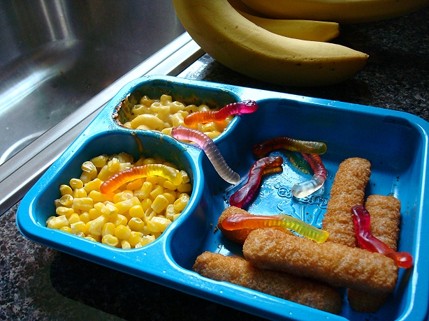 Review the World: Kid Cuisine - Deep Sea Adventure Fish Sticks