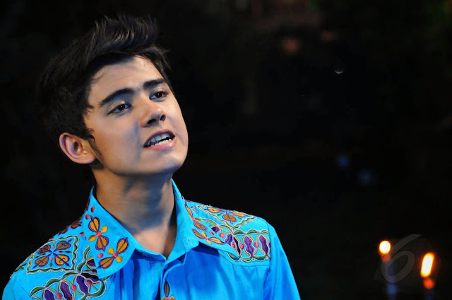 Wallpaper Aliando Syarief Terbaru | Deloiz Wallpaper