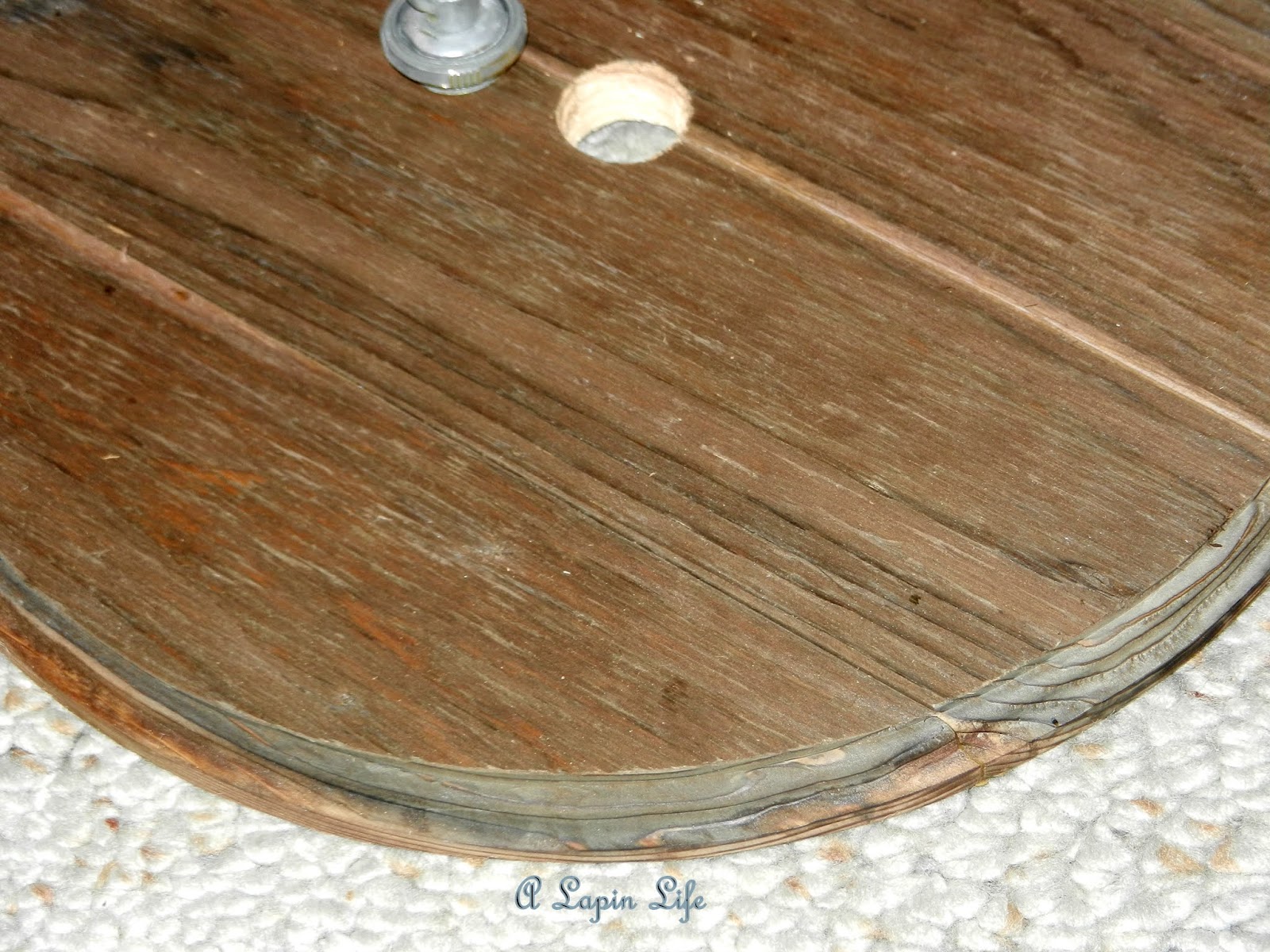 A Lapin Life: Barn-Wood Ceiling Medallion...You Can Make One Too!