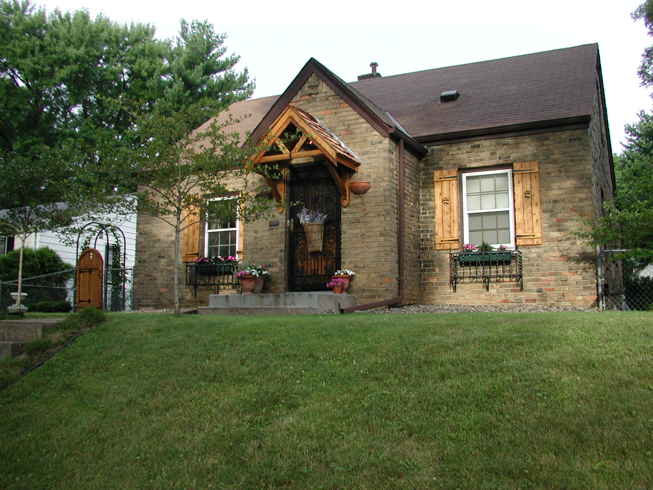 Domythic Bliss: Anita's French Castle-Cottage