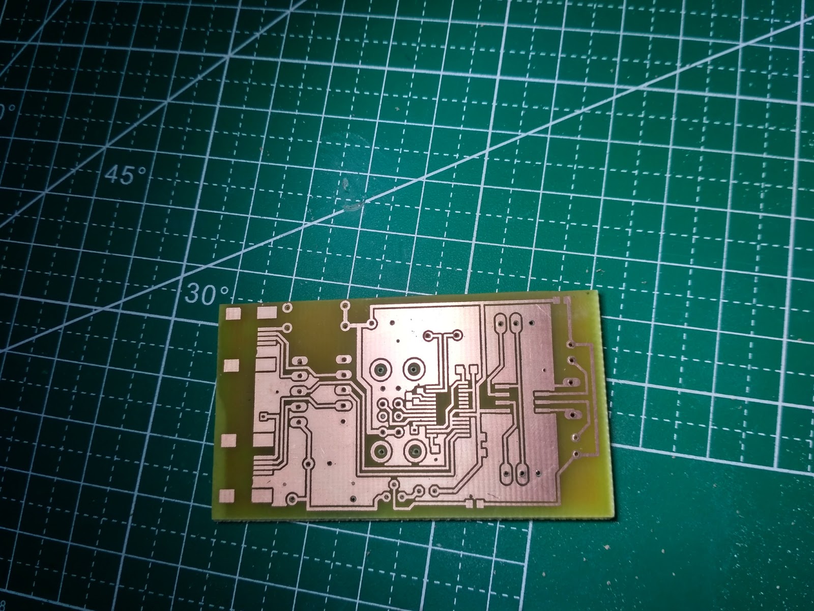 More Than User: DDC I2C KVM with mouse + keyboard controlled by hand ...