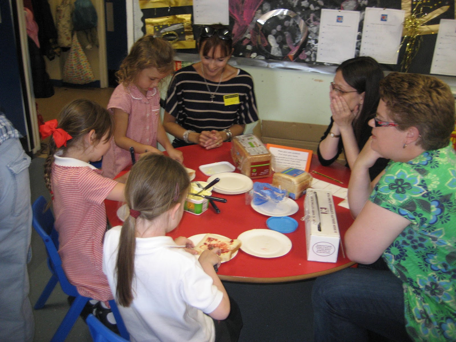 Hitcham's Blog: Reception Classes Share Afternoons