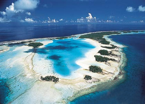 On the road: The most beautiful atoll on the planet