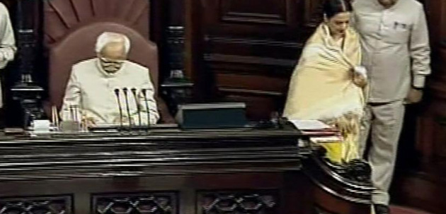 Bollytter: Rekha taking oath in Rajya Sabha MP Photos