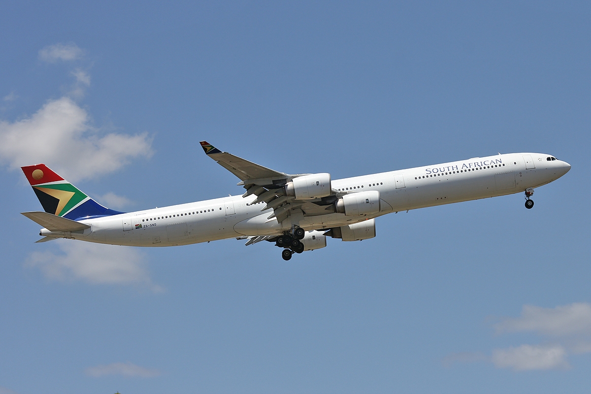 Perth Airport Spotter's Blog: SAA A340-642 ZS-SND SA280/281 today