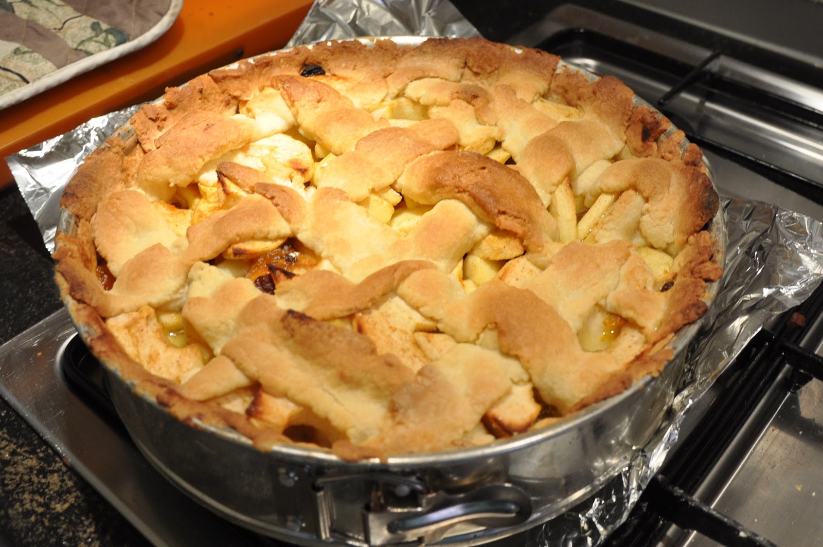 Outside Looking In: Appeltaart vs. Apple Pie: Part 1 of 2