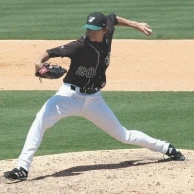 Bleeding Yankee Blue: CLAY RAPADA SIGNS WITH THE GIANTS!