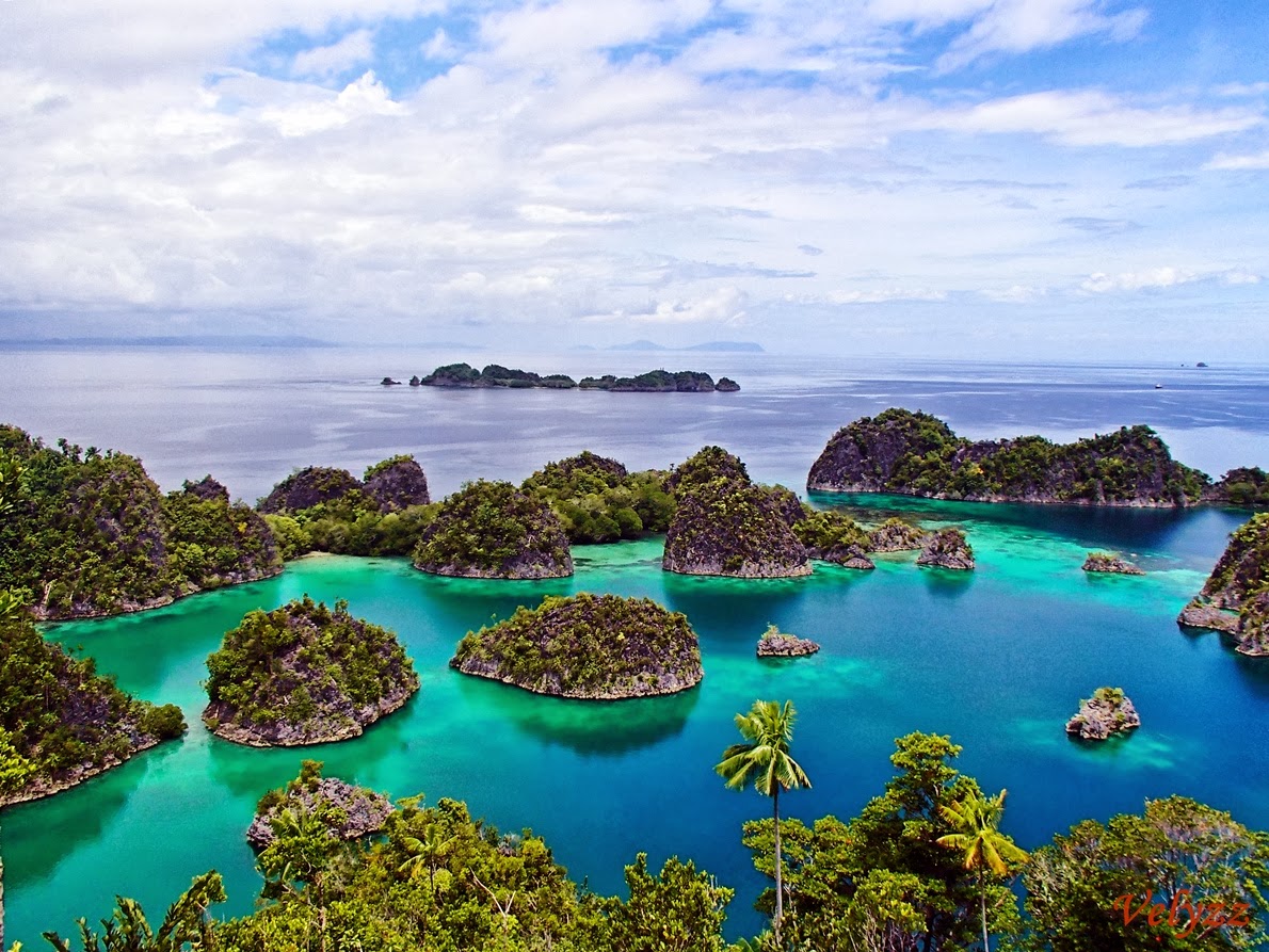 Littlenomadid -Indonesian Travel Blogger: Backpacking Tips to Raja Ampat