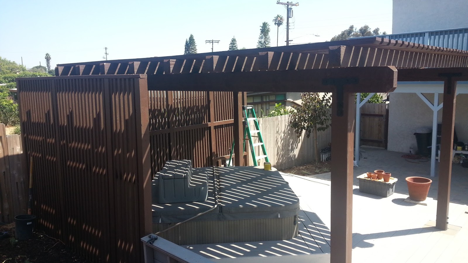 The 2 Minute Gardener: Photo - Wood shade structure