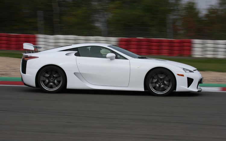 World Automotive Collection: 2012 Lexus LFA Show
