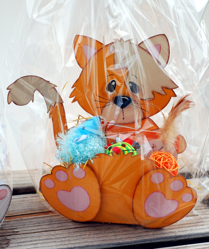 Paper Creations by Kristin: Kitty and Puppy Gift Boxes