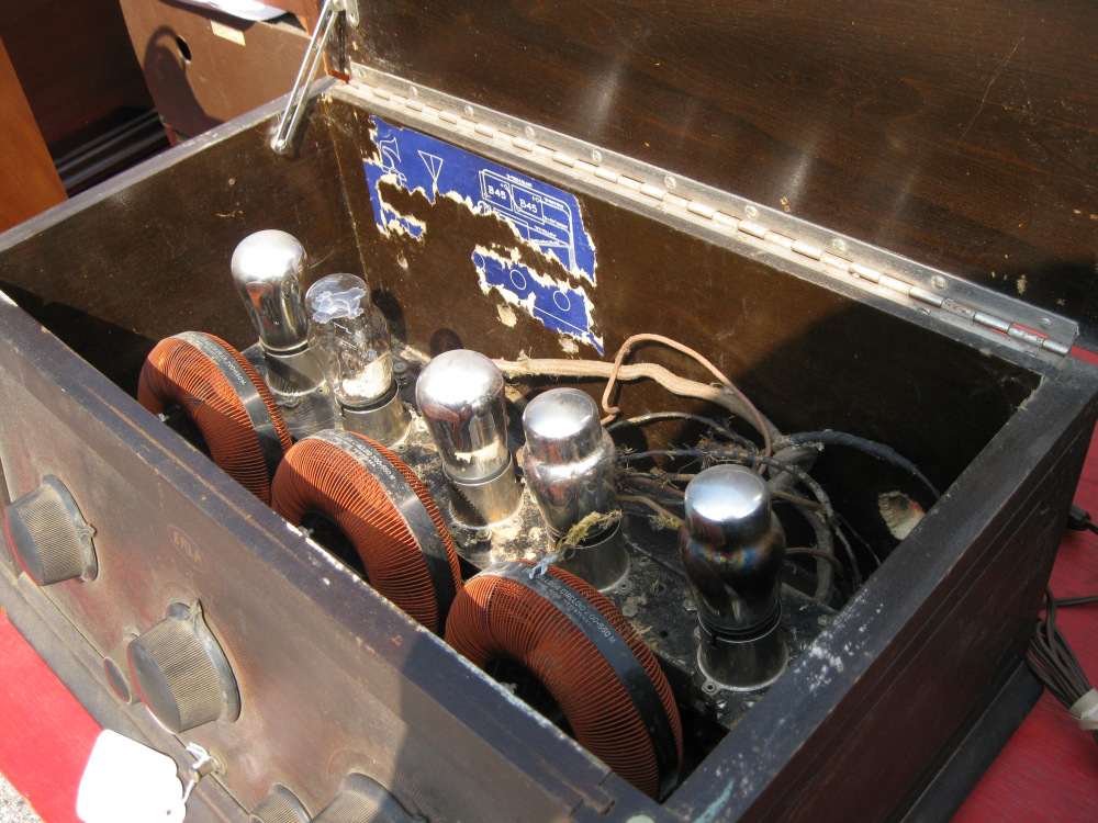 MoiraCoon's Shinies: Elkhorn Antiques Market 6/30/13