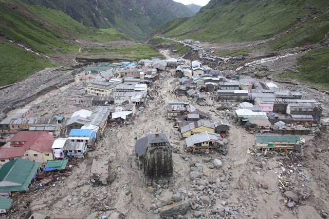 Kedarnath Temle Before and after Rain 2013 ~ India GK, Current Affairs 2023