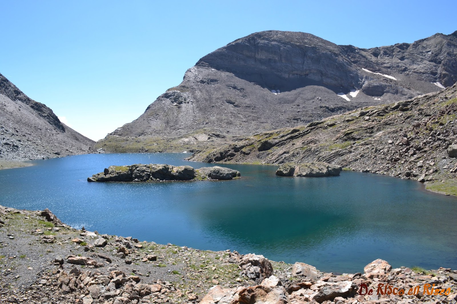deriscoenrisco : Ibones de la Munia