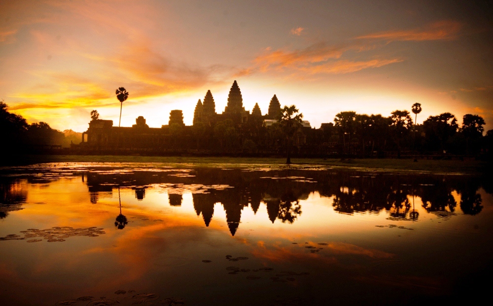 GOLDEN ANGKOR WAT, SIEM REAP, KINGDOM OF CAMBODIA - CAMBODIA