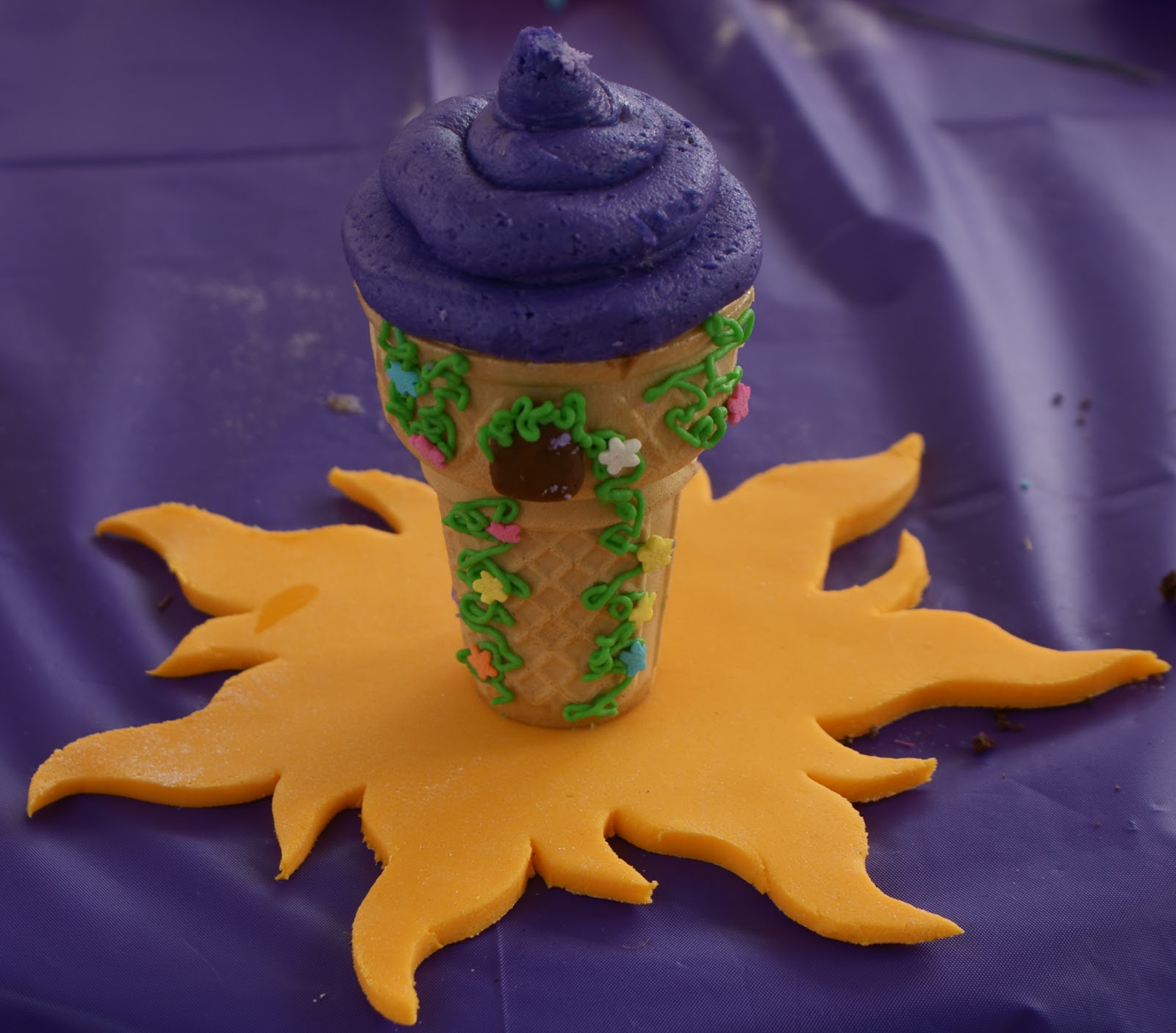 Simply Nurtured: Tangled Birthday Party: Food