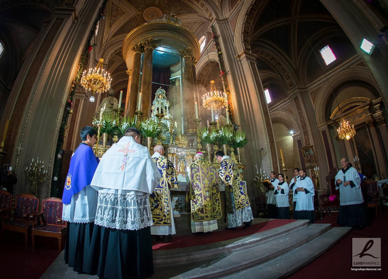 RORATE CÆLI: You Report - Mexico: Traditional Mass & Confirmations ...