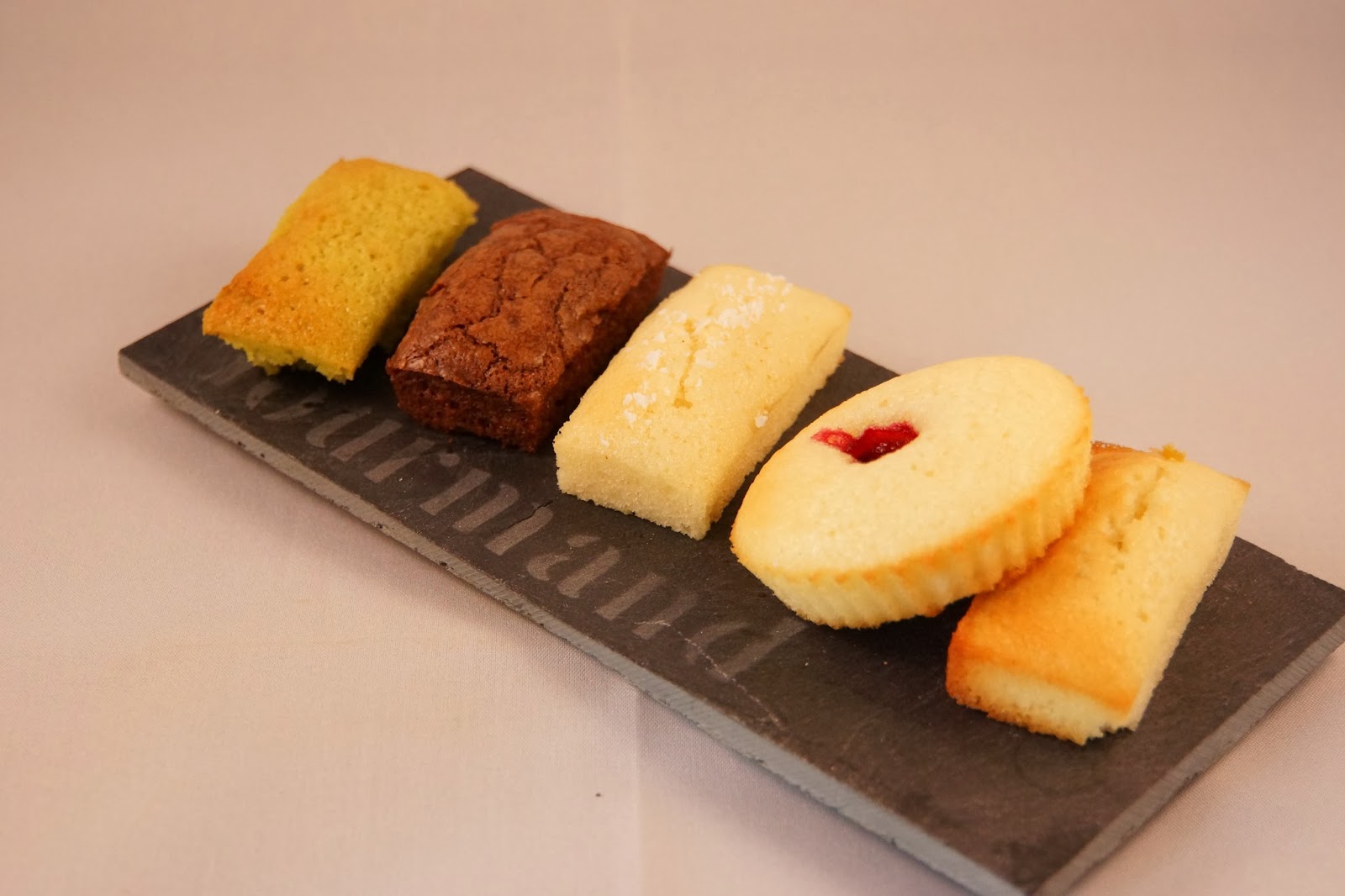 Assortiment de mini-financiers