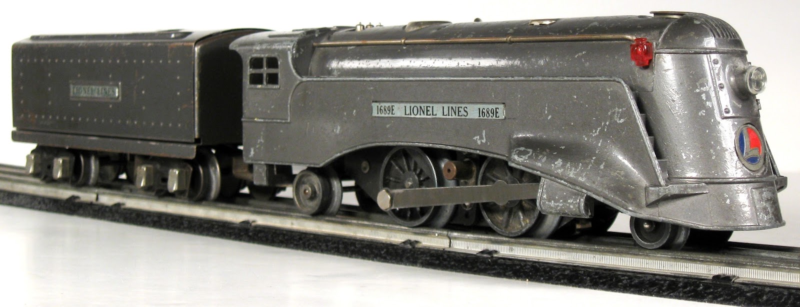 Toys and Stuff: TRAIN TIME: Lionel #1688E Commodore Vanderbilt