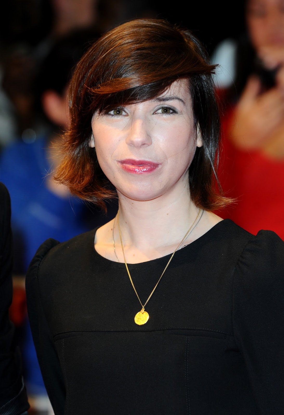 Sally Hawkins - Plaza Digital