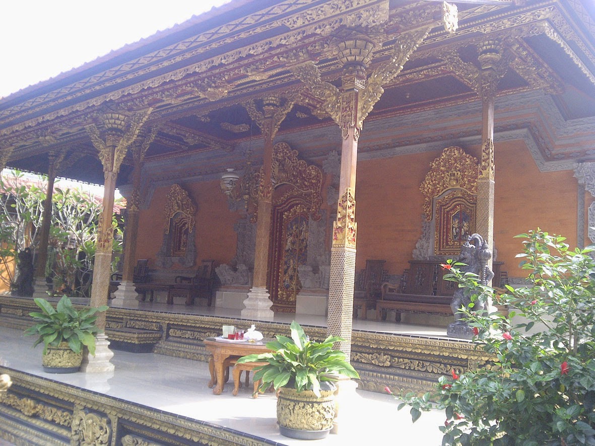 Ukiran Bali: Bale Bali