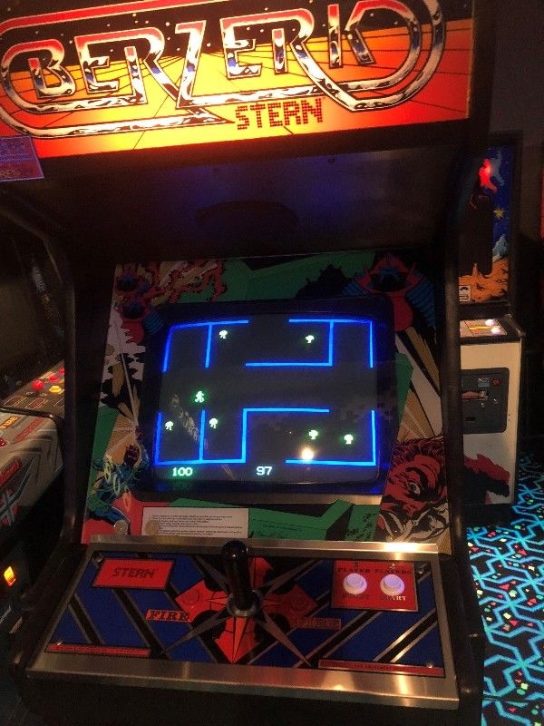 La Taberna de Grog: Berzerk, el popular arcade de los 80 y su macabra ...