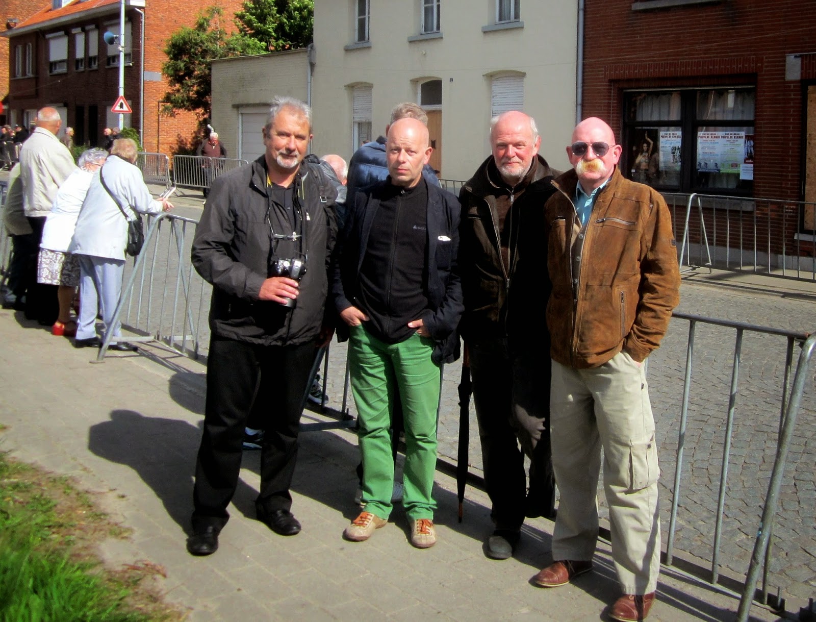 GEMENGDE BERICHTEN: GeelZucht V