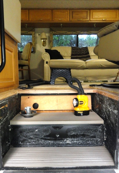 Scott Free: Extreme Makeover - RV Addition - Friday Day 1