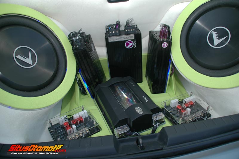 Auto Modified by Ervan Agrawaltha: VIP style Auto Modification "yaris"