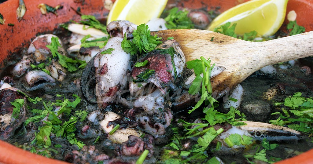 Terapia do Tacho: Choquinhos à Algarvia (Baby cuttlefish Algarve style)