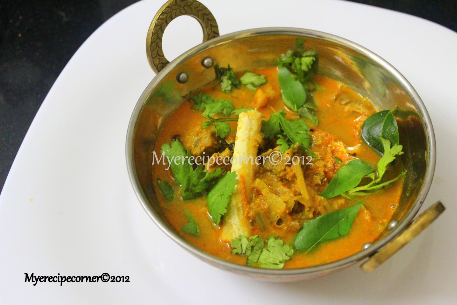 Mye's Kitchen: Tamilnadu Mutton Curry / Aatu Kari Kuzhambu