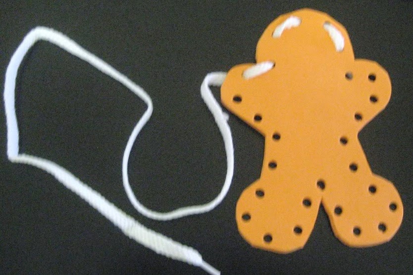 Easy to Make Lacing Cards | Munchkins and Mayhem