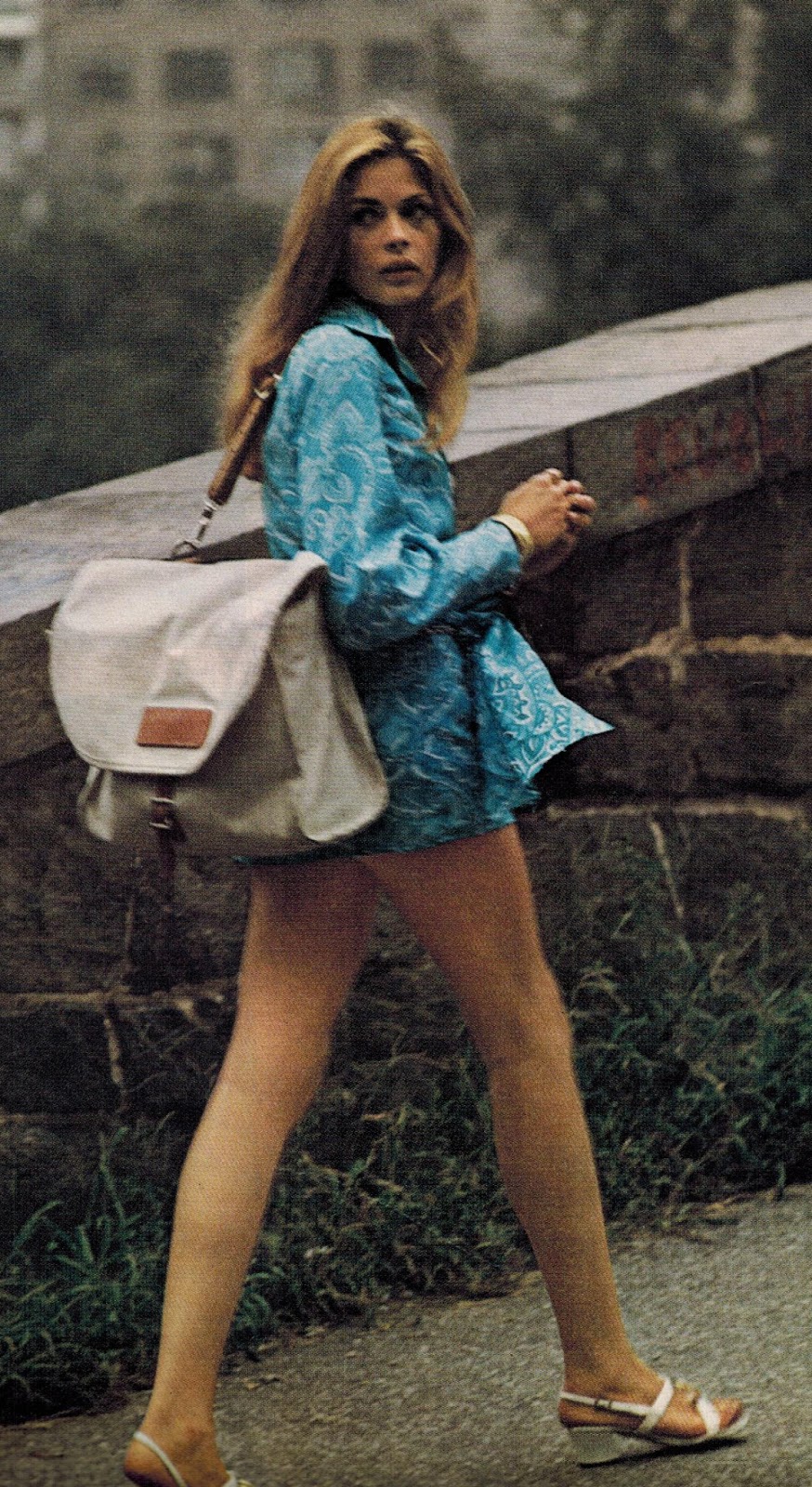 The Midvale Cottage Post: It's Radical - Fashion Protest over Hemlines ...