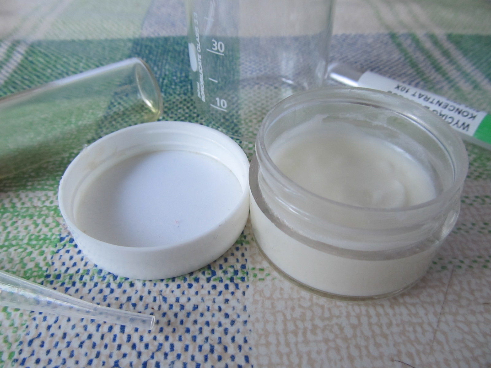 The Basics Of Making DIY Cosmetics - Venusian*Glow