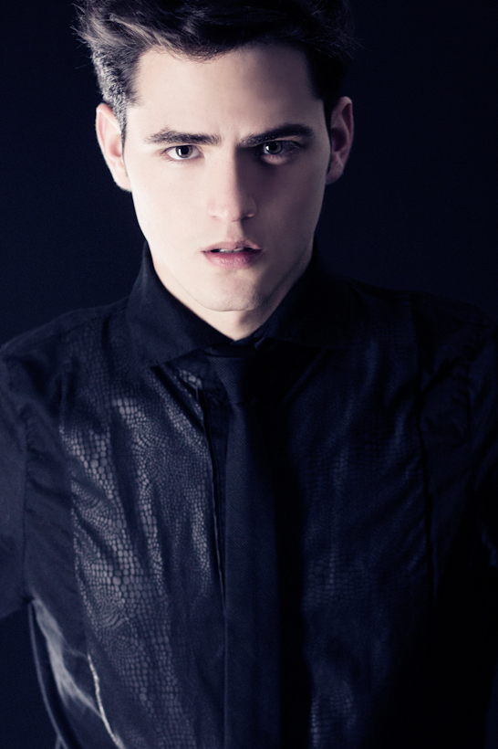 Martín Barba @ NOT SAFE FOR FASHION No.02 MEN - CASUAL GOES BLACK ...