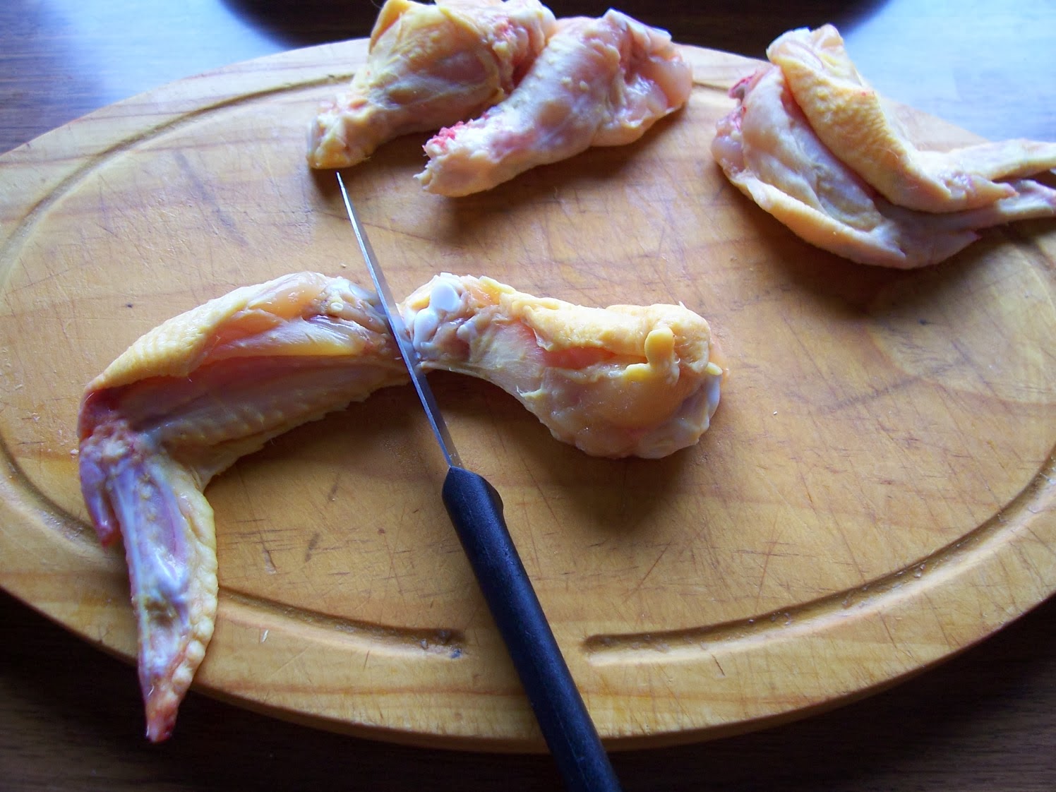 Una pincelada en la cocina: muslitos de alas de pollo rellenos