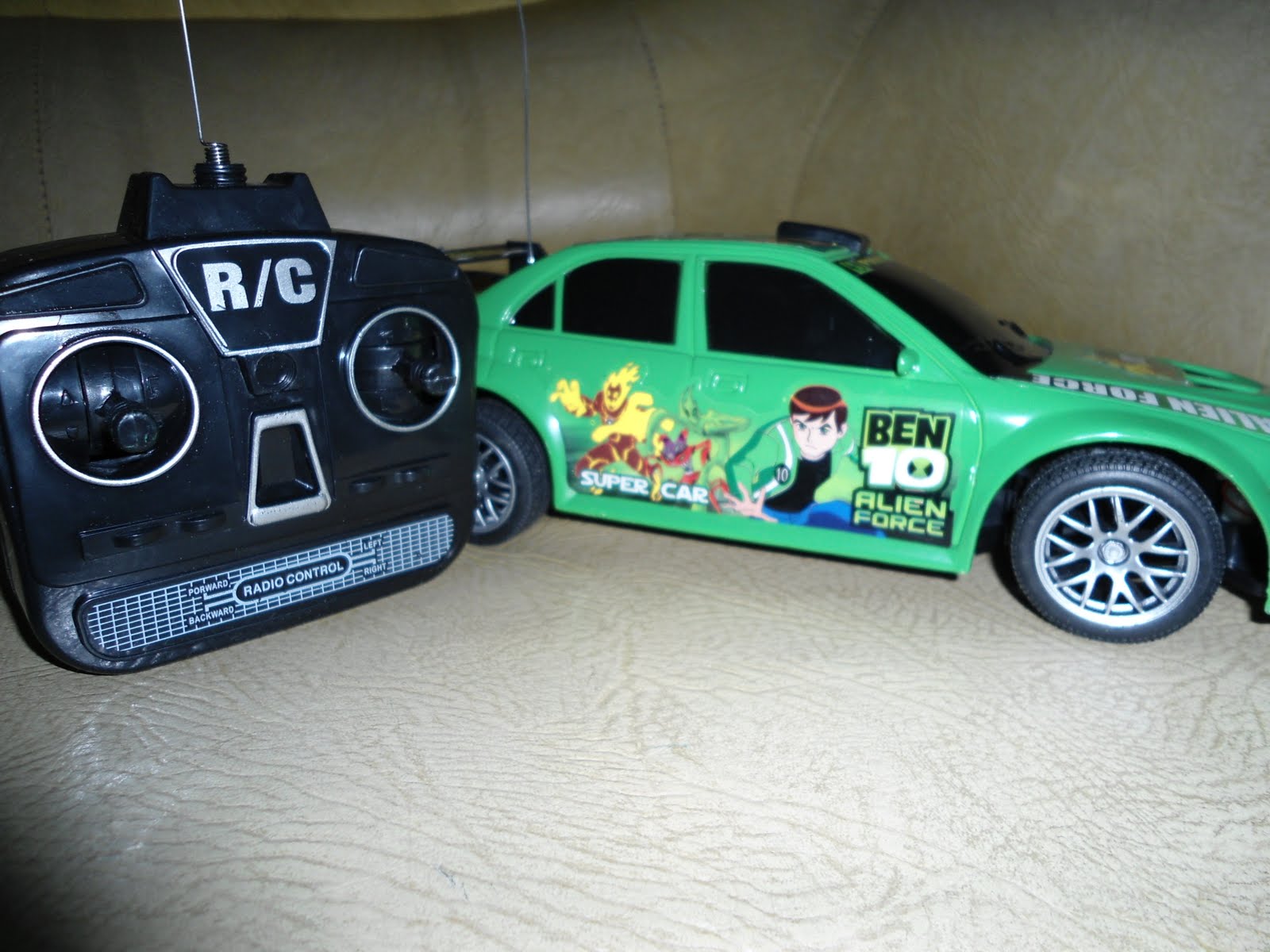Toyz For You: BEN 10 Remote Control Car