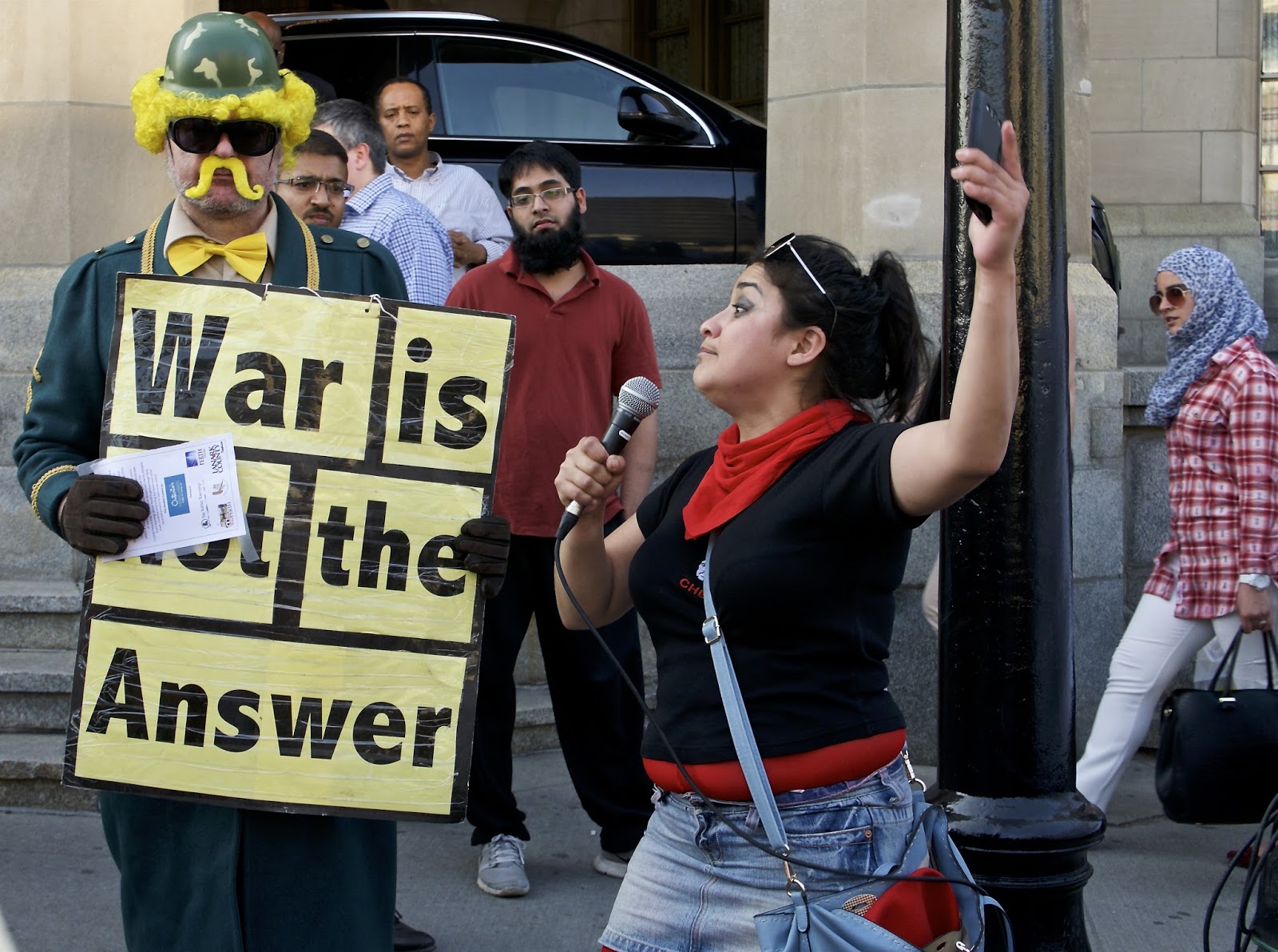 Homes Not Bombs: June 2016