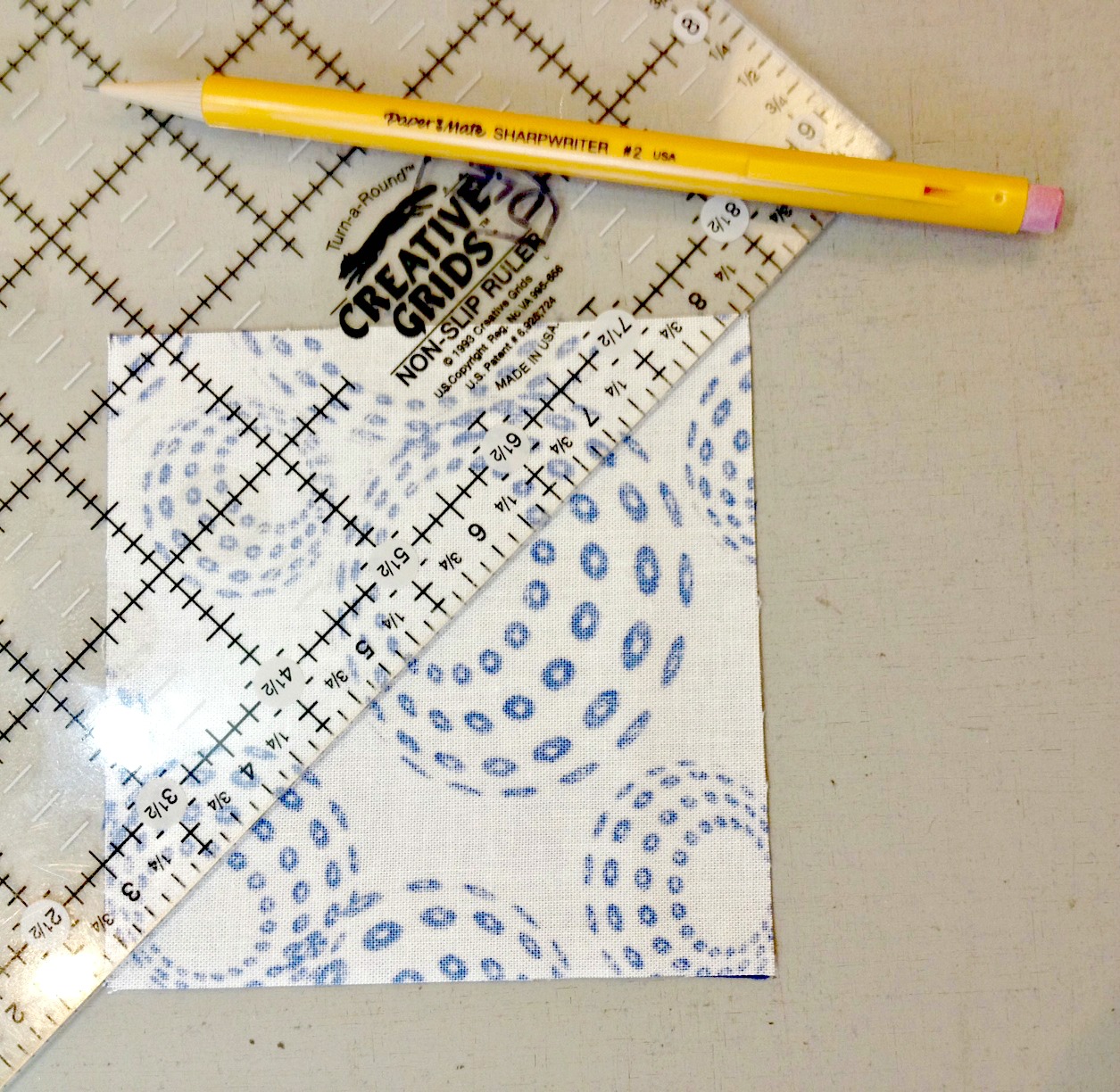 Studio Dragonfly: Seven Methods for Making Half Square Trianges